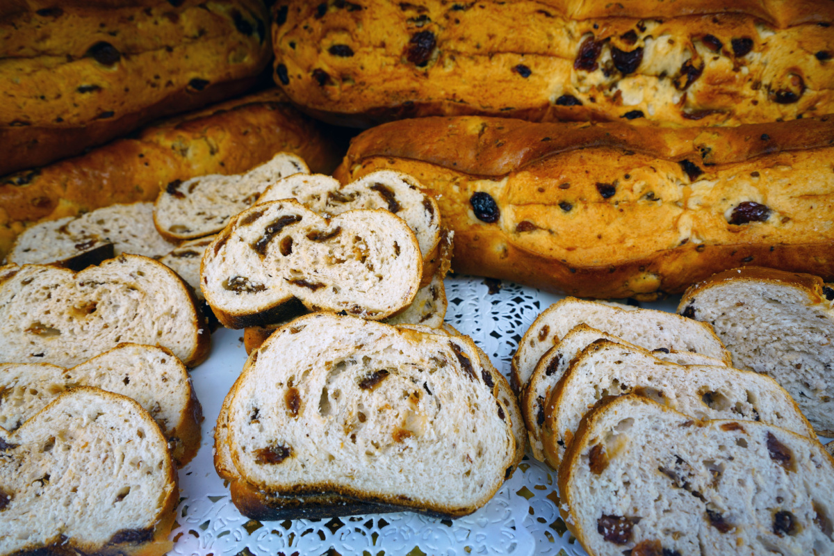 31 Tuscan Sweets, Desserts and Biscuits: A bite into Dolce Vita!