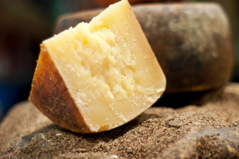 Tuscan Cheese Varieties: Pecorino and Its Curd Cousins