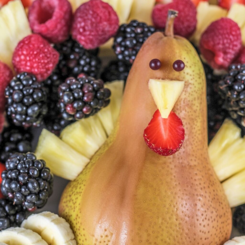 Festive Thanksgiving Fruit Tray: A Bright, Juicy, and Totally ...